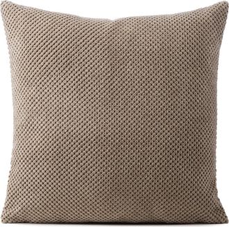 Gözze Kissen Sven, Dekokissen in genoppter Optik, Weiches Sofakissen mit Füllung, 100% Polyester, 45 x 45 cm - Taupe