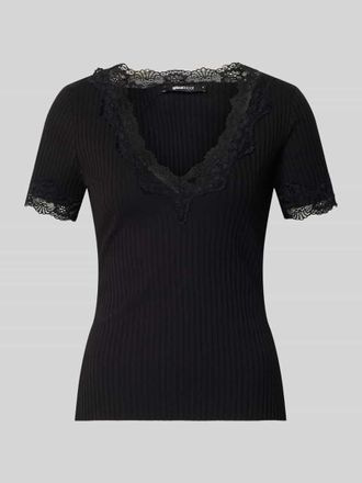 Gina Tricot T-Shirt in Ripp-Optik mit Spitzenbesatz