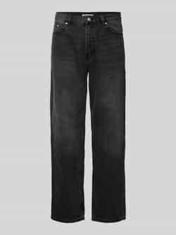 Review Essentials Straight Leg Jeans