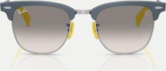 Ray-Ban Rb3807m collection Scuderia Ferrari lunettes de soleil carr&eacute;es &agrave; verres gris en bleu bross&eacute; sur argent
