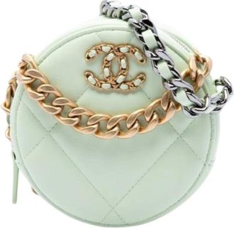 Chanel Sac bandouli&egrave;re matelass&eacute; en cuir dagneau Pre-owned - Femme - Pre-owned - Vert - Taille: ONE Size