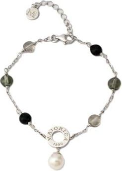 Majorica | Boucles doreilles courtes dorées avec fermoir à crochet | Argent plaqué or 18k et perles blanches de 10 mm | Design polyvalent pour toute occasion |