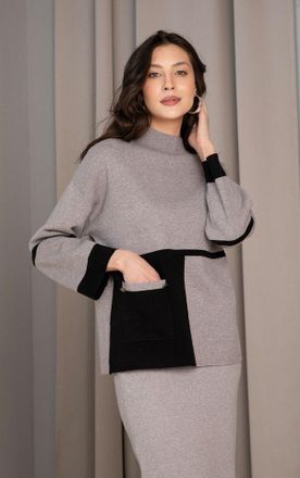 Passioni Strickpullover in grau-schwarzem Colorblocking, l&auml;ngerer L&auml;nge und lockerer Passform