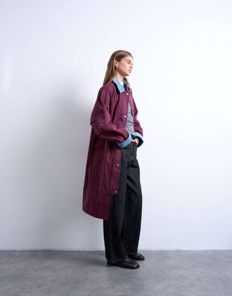 Topshop Longline-Hemdjacke in Burgunderrot mit kontrastierendem Kragen