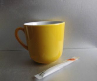 Dibbern SONDERAKTION Solid Color - Becher mit Henkel 0,32 l - sonnengelb - NEU