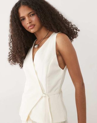 Mango Eleganter Jumpsuit in Cremewei&szlig; mit Bindeg&uuml;rtel-Neutral