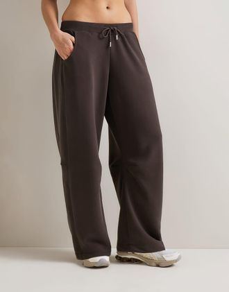 Tala Pantalon de jogging coupe barrel - Americano-Brown