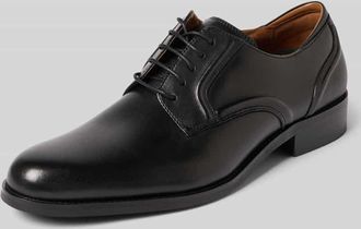 Clarks Schn&uuml;rschuh aus Rindsnappa mit Gummisohle