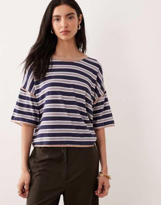 Free People Schlichtes Cropped-Rugby-T-Shirt in Marineblau-Kombi