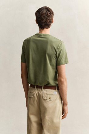 GANT T-Shirt REG SHIELD SS T-SHIRT mit Logostickerei auf der Brust
