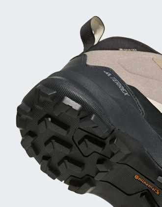 adidas adidas Performance Terrex skychaser AX5 Mid GORE-TEX climawarm+ Wandersneaker in Beige und Wollwei&szlig;-Neutral