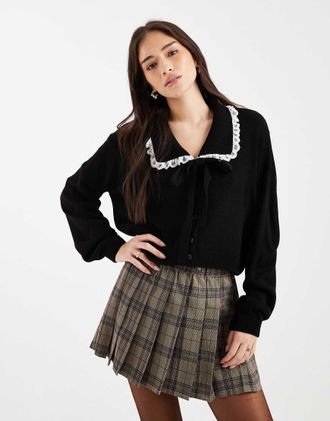Miss Selfridge Gilet en maille avec col en dentelle et noeud - Noir