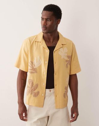 Abercrombie & Fitch Kurz&auml;rmliges Hemd in Gelb mit Blumenmuster