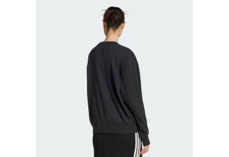 adidas Sweatshirt SEASONAL ESSENTIALS SATIN-SWEATSHIRT, V-AUSSCHNITT (1-tlg)