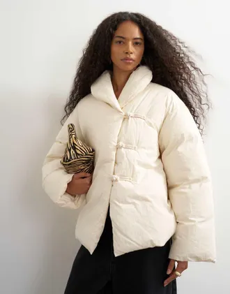 Topshop Pufferjacke mit Schal in Ecru-Neutral