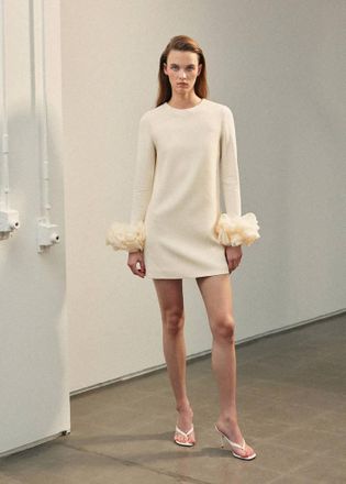 Mango Robe ouverte dans le dos avec poignets fleuris &eacute;cru - Femme - M - MANGO