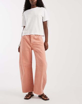 Free People Good Luck Barrel-Jeans mit mittelhohem Bund in Rosa