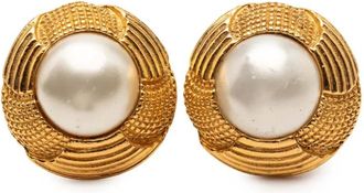 Chanel 1970-1980 Gold Plated Faux Pearl Clip On Earrings costume earrings - Wei&szlig;