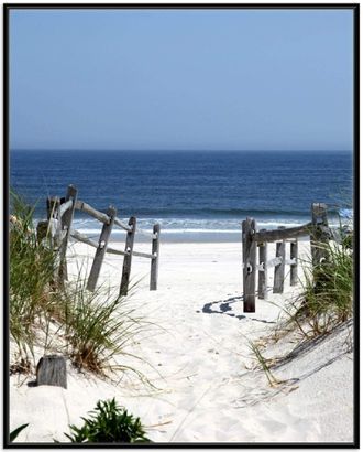 Wallario Wandbild - Blick auf Strand in Premiumqualität, Poster mit schwarzem Rahmen, Größe: 40 x 50 cm