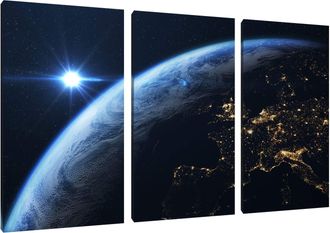 Pixxprint Erdkugel im All mit Lichtern, Leinwandbild 3 Teilig, Gesamtmaß: 120x80cm, Wandbild, Dekoration, fertig gespannt, Kein Poster