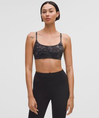 lululemon Wunder Train BH mit Racerback-Tr&auml;gern Leichter Halt A/B-Cups f&uuml;r Frauen - Camo - Gr&ouml;&szlig;e 12