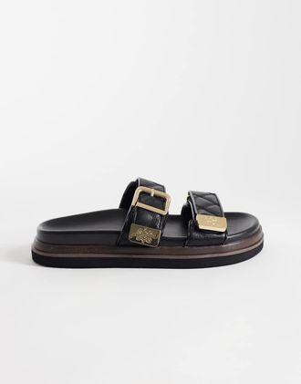 River Island gesteppte Fu&szlig;bett-Sandalen mit doppeltem Riemen in Schwarz
