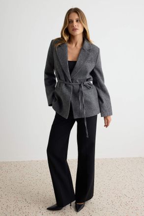 Trendyol Einreihiger Longblazer, regular fit - Grau