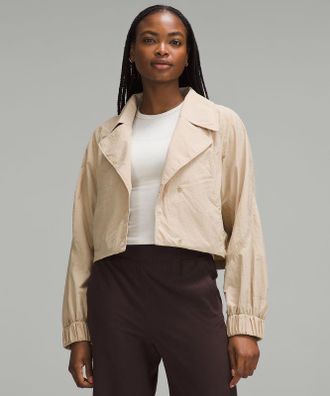 lululemon Crop-Trenchjacke f&uuml;r Frauen - Khaki - Gr&ouml;&szlig;e 3XS