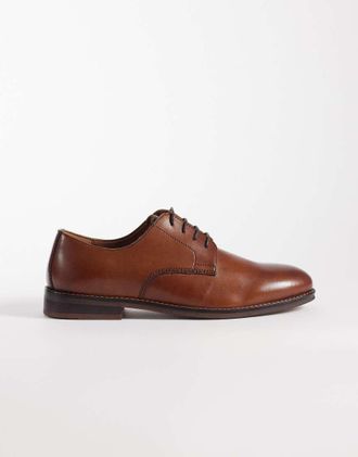 Asos Chaussures derby en cuir &agrave; lacets avec semelle naturelle - Fauve-Brown