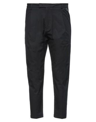 low brand BAS - Pantalons sur YOOX.COM