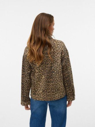 Vero Moda Kurzjacke VMTESSA LS OVERSIZE DNM AOP JACKET NOOS mit Animal-Print