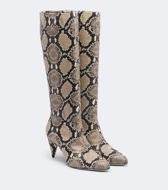 Victoria Beckham Bottes Maverick en cuir fa&ccedil;on serpent