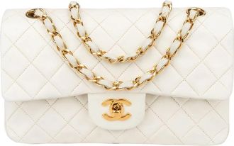 Chanel Crossbody Bags - Chanel Quilted Lambskin 24K Small Double Flap Cros - Gr. unisize - in Wei&szlig; - f&uuml;r Damen