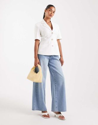 Asos Blazer cintr&eacute; &agrave; manches courtes - Blanc