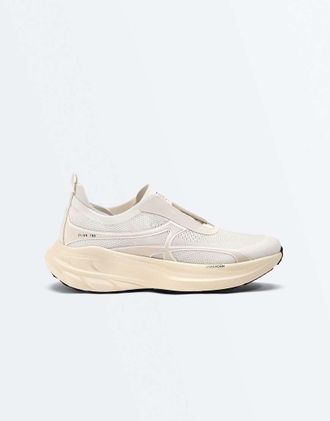 Oysho Oy/er 700 - Lauf-Slipper in Wei&szlig;