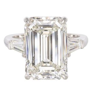 Verde 8ct IGI Certified Lab-grown Oval Cut VS2 Diamond Ring