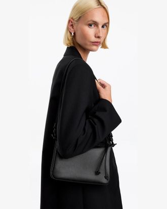 Arket Umh&auml;ngetasche Aus Leder -Schwarz