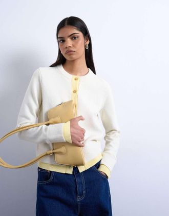 Topshop Doppellagige Strickjacke in Elfenbein und Gelb-Wei&szlig;