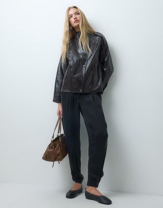 Vero Moda bomber en imitation cuir effet croco chocolat-Marron
