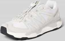 Salomon Sneaker mit profilierter Sohle Modell XC ROAM