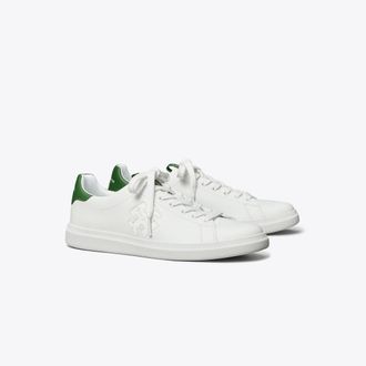 Tory Burch Damen Doppel-T Howell Court in Wei&szlig;/Gr&uuml;n