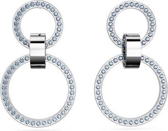 Swarovski Anneaux doreilles Hollow, composés de trois anneaux entrelacés, sertis de cristaux bleus, en métal rhodié