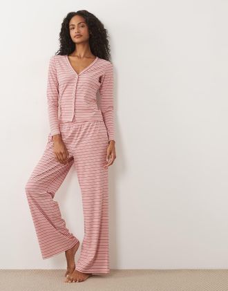 Brave Soul lang&auml;rmliges Pyjama-Set mit Streifen in Pink und Creme-Rosa