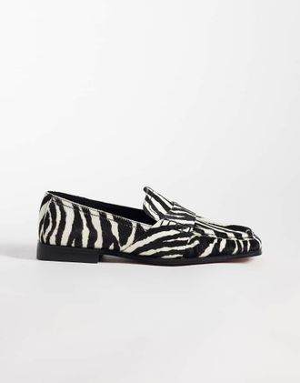 Asos Marvin Loafer mit eckiger Spitze in Zebra-Haaroptik aus Echtleder-Multi