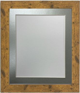 Frames by Post Studio Antik Holz Bilderrahmen mit silbernem Passepartout 40 x 50 cm für Bildgröße 30 x 40 cm