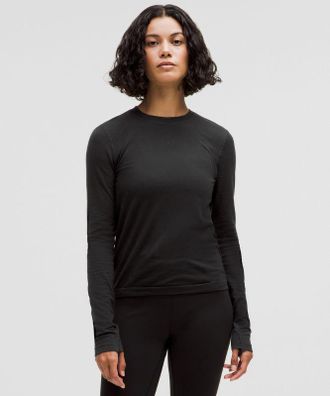 lululemon Swiftly Langarmshirt aus Wolle H&uuml;ftl&auml;nge f&uuml;r Frauen - Gr&ouml;&szlig;e 2XS in Black