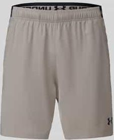 Under Armour Regular Fit Sportshorts mit Logo-Print
