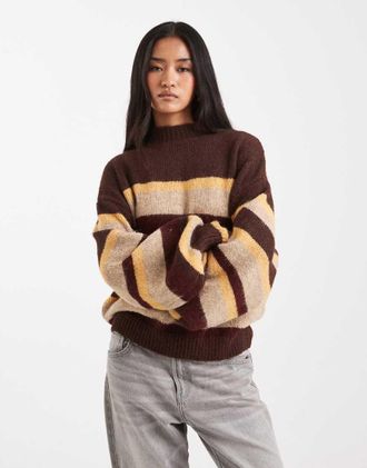 Miss Selfridge Flauschiger, angerauter Pullover in Schokobraun mit Streifen-Brown