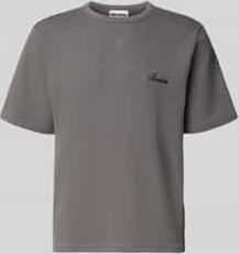 Review T-Shirt mit Label-Stitching