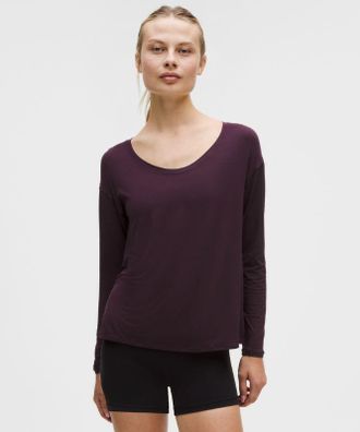 lululemon SilkAppeal Langarmshirt mit Seitenschlitz f&uuml;r Frauen - Gr&ouml;&szlig;e XL in Black Plum